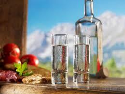 Domaca rakija- LOZA - Cijena 7 € - Crna Gora Podgorica Podgorica (uži ...