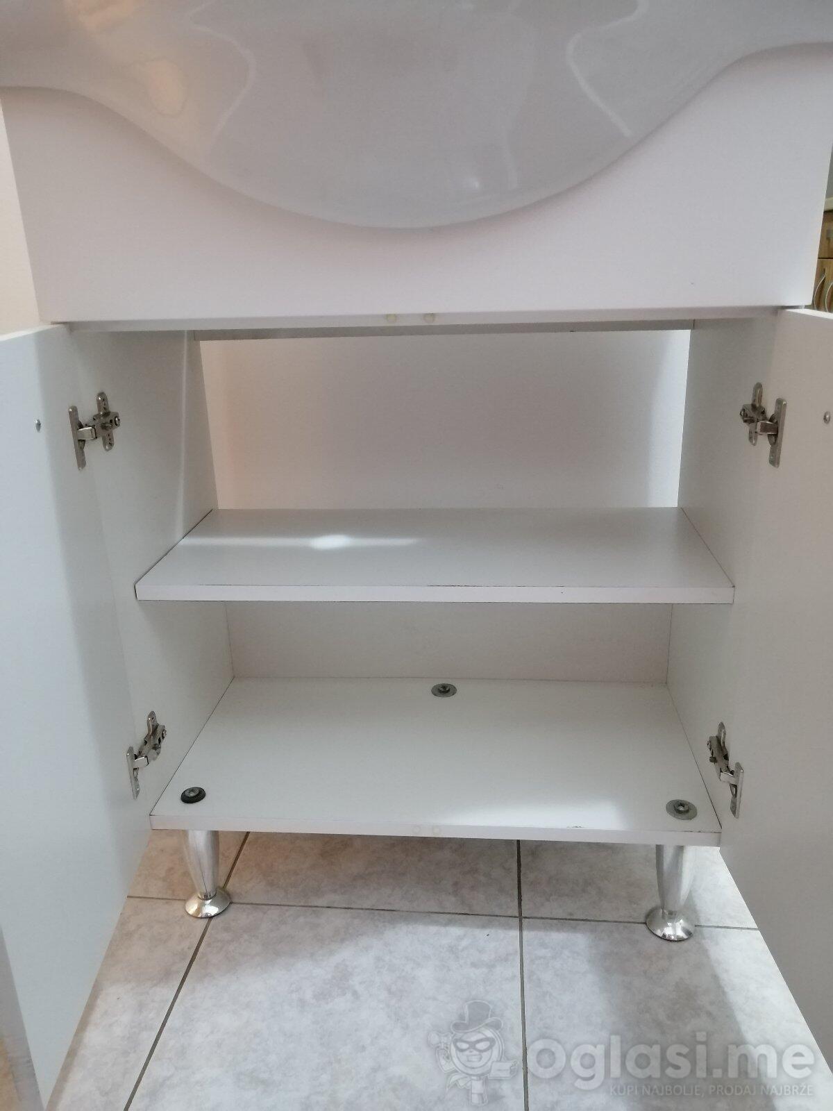 Lavabo - Cijena 40 € - Crna Gora Podgorica Pobrežje Umivaonici ...