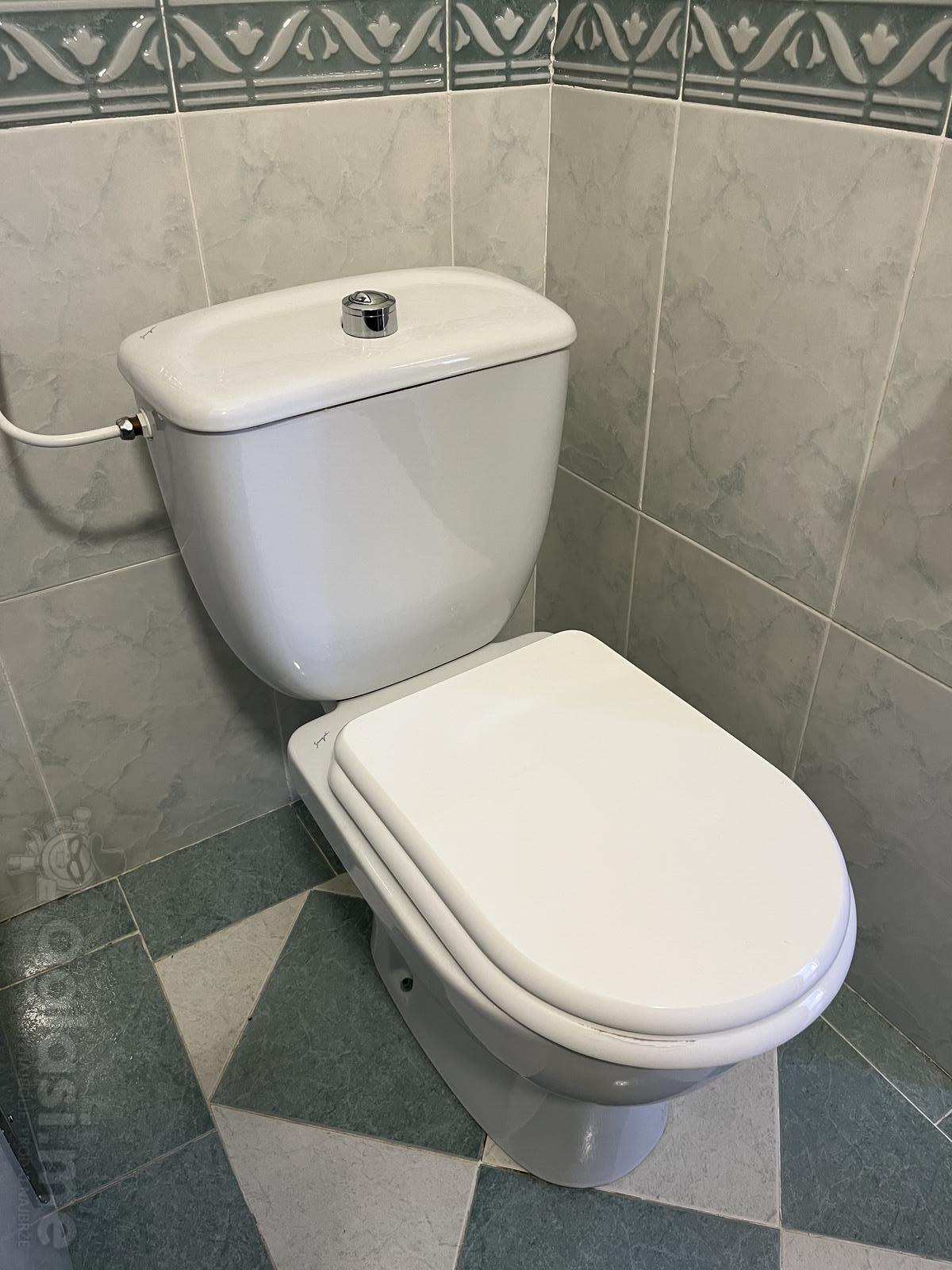 Monoblok - WC solja sa vodokotlicem - Cijena 30 € - Crna Gora Budva ...