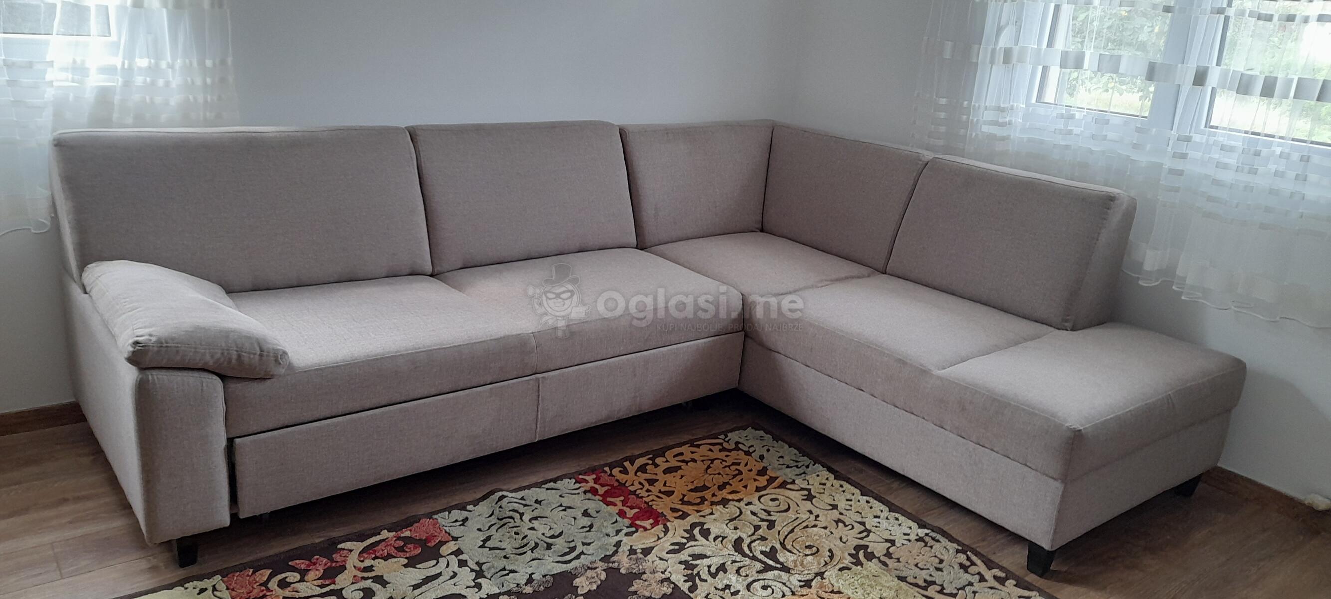 Ugaona garnitura - Cijena 250 € - Crna Gora Nikšić Laz Garniture | Oglasi