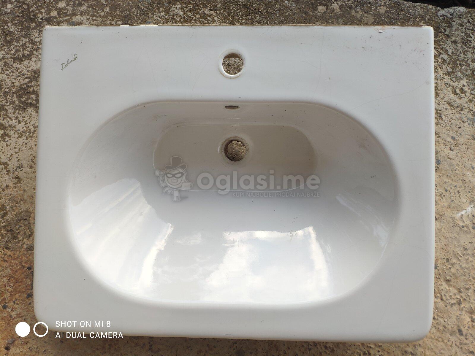 Lavabo - Cijena 20 € - Crna Gora Tivat Donja Lastva Umivaonici ...