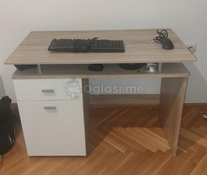 Radni sto,cijena 30 eur.Ocuvan. - Cijena 30 € - Crna Gora Podgorica ...