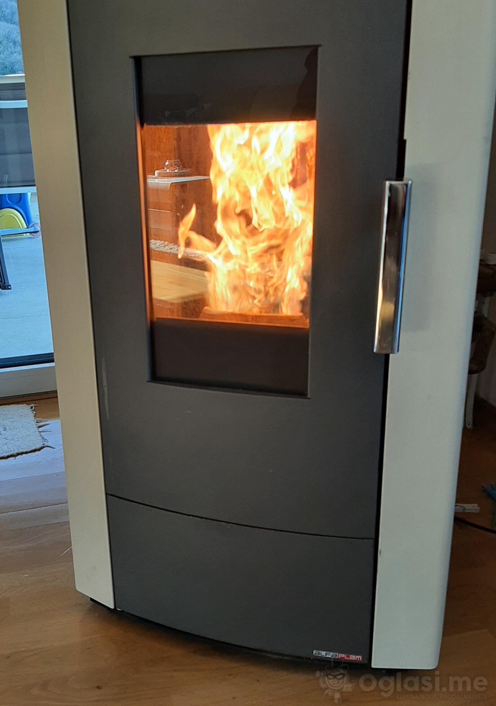 PEC NA PELET 21KW - Cijena 1600 € - Crna Gora Kotor Škaljari Peći na ...