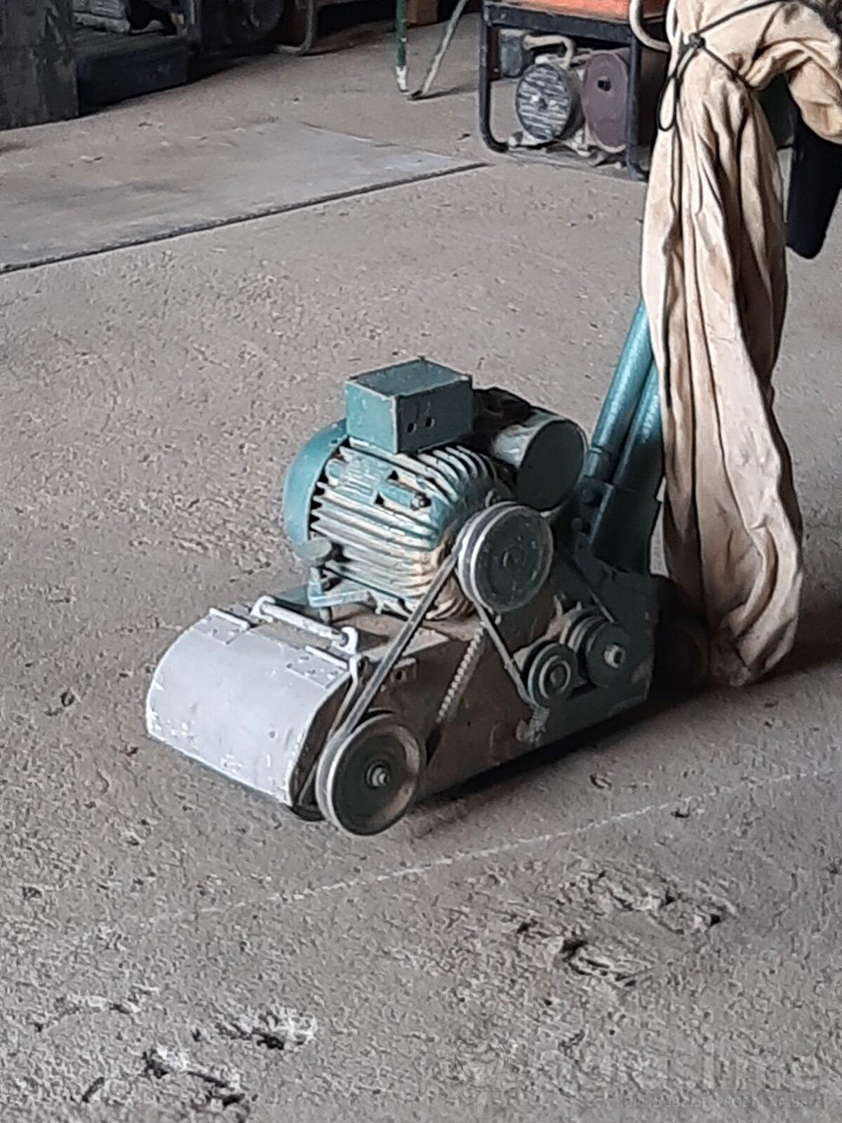 Hoblerica za parket - Cijena 350 € - Crna Gora Podgorica Beri ...