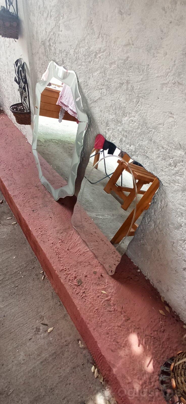 Prodajem dva nova ogledala - Cijena 15 € - Crna Gora Podgorica ...