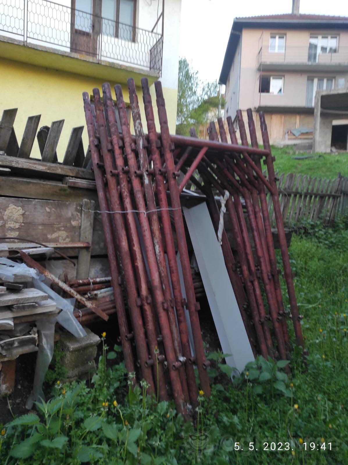 Prodajem skelu 25 m2 - Cijena 1300 € - Crna Gora Pljevlja > Okolina ...