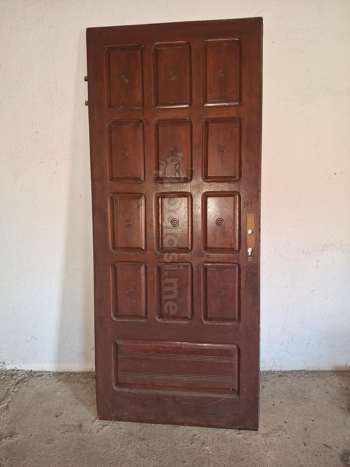 Prodajem ulazna i sobna vrata po povoljnoj cijeni - Po dogovoru - Crna ...