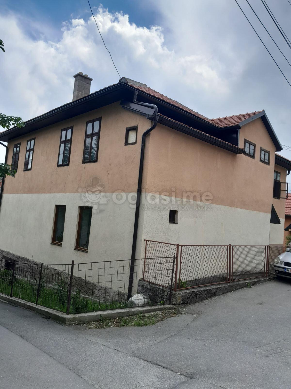 Porodična kuća 110m2 - Pljevlja - Pljevlja (uži dio) - Cijena na upit ...