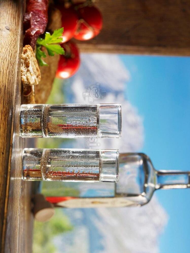 Domaca rakija loza - Cijena 22 € - Crna Gora Herceg Novi Meljine ...