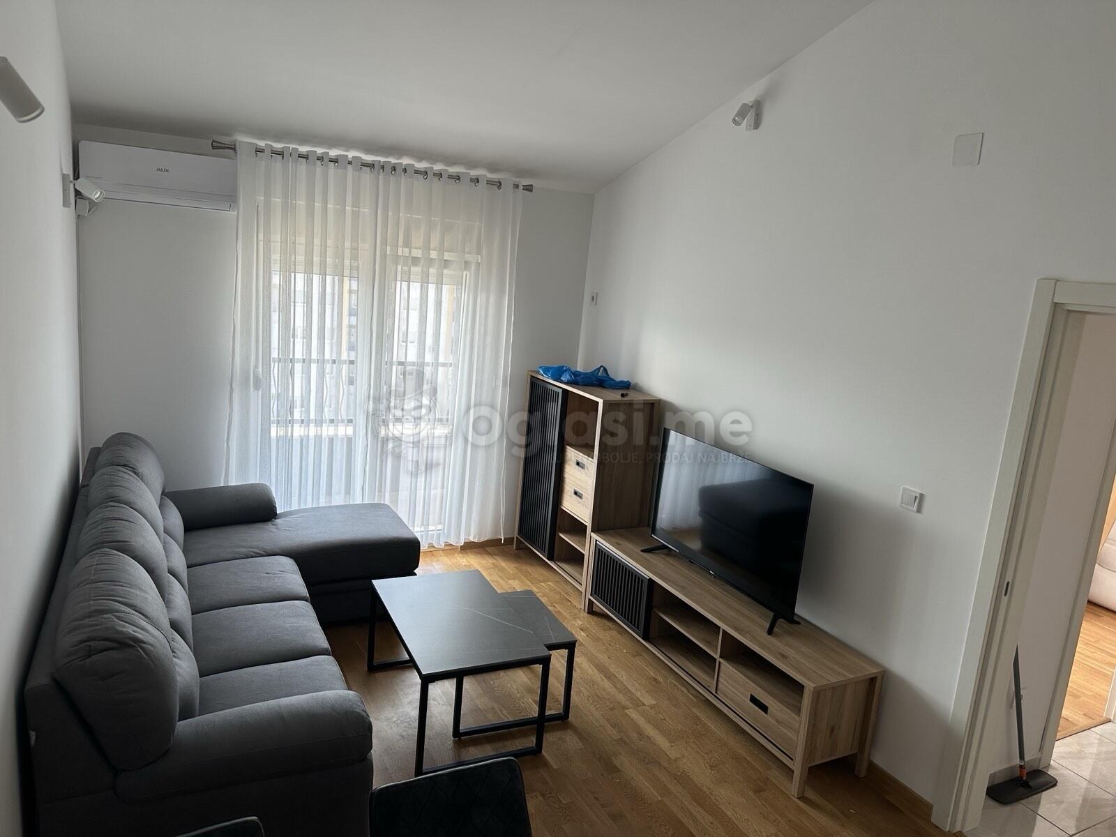 Jednosoban stan 43m2 - Podgorica - Stari Aerodrom - Cijena 90000 ...