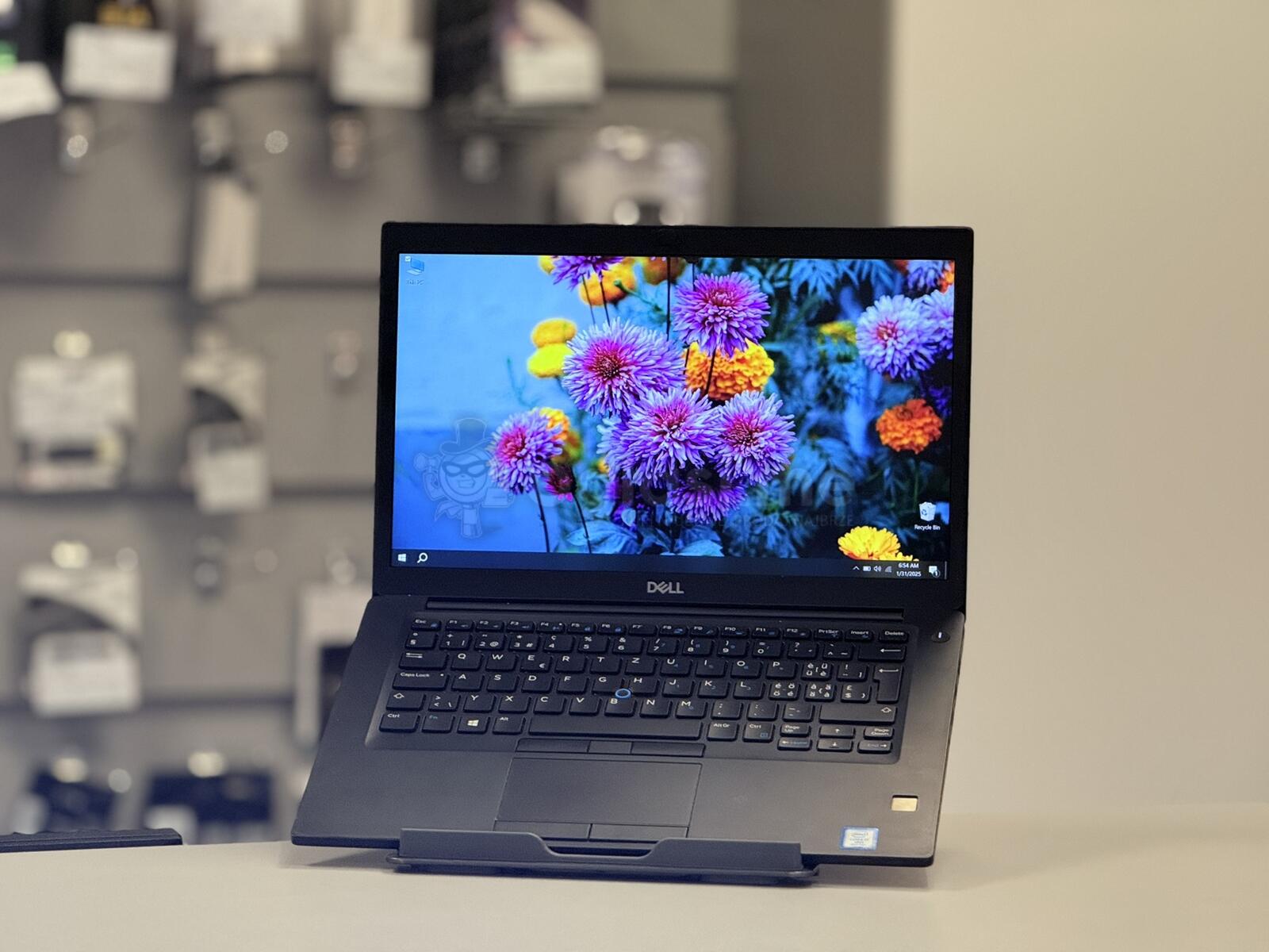 Dell Dell Latitude 7490 - 14.1" Intel i7 16GB GB - Cijena 300 € - Crna ...