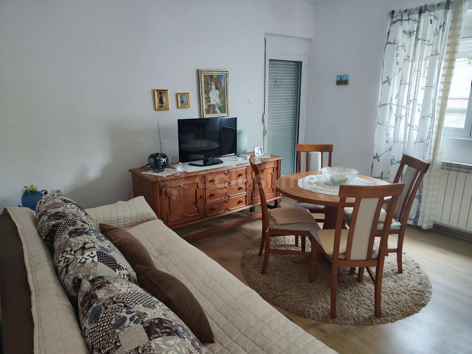 Kuća sa više stanova 140m2 - Podgorica - Zlatica - Cijena 260000 ...