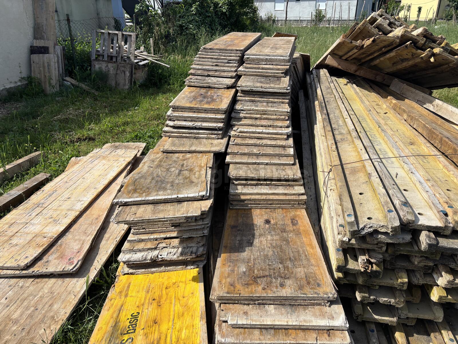 Prodajem doku za salovanje i H nosace - Cijena 8 € - Crna Gora ...