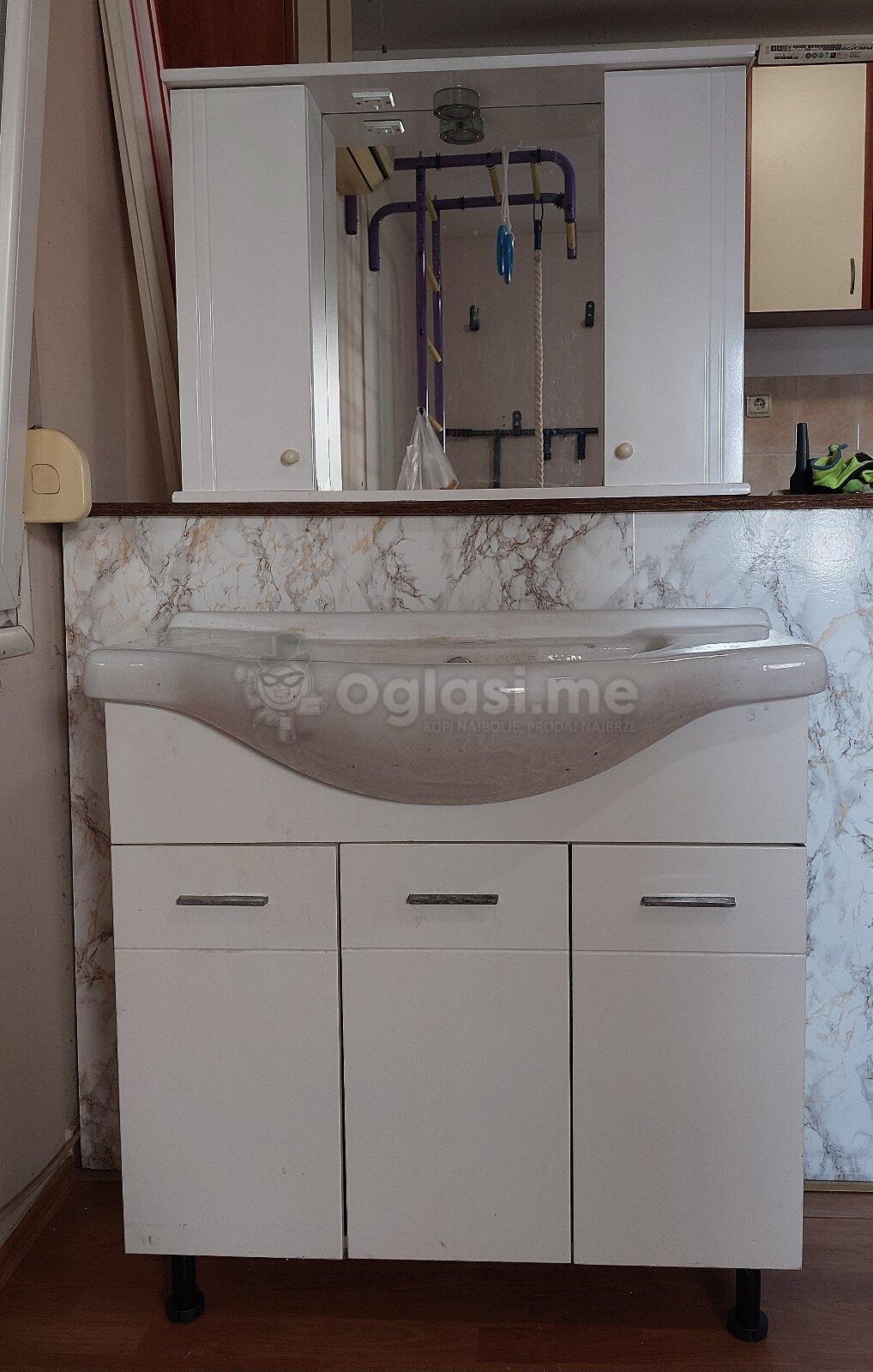 Prodajem lavabo sa ormaricima - Cijena 119 € - Crna Gora Podgorica ...